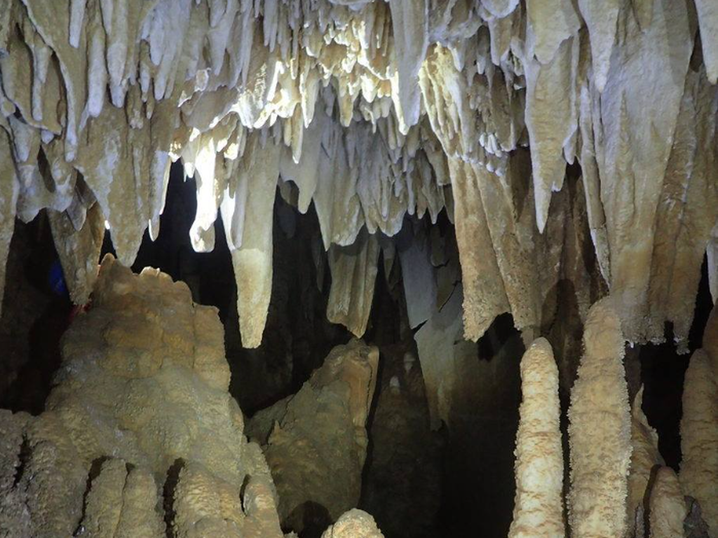 Découvrez le monde souterrain en sortie Spéléo
